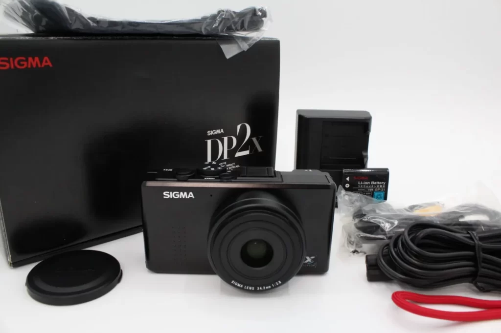 【極美品】SIGMA シグマ デジタルカメラ DP2x 1406万画素 APS-Cサイズ CMOSセンサー 41mm F2.8相当 | 杉並カメラ
