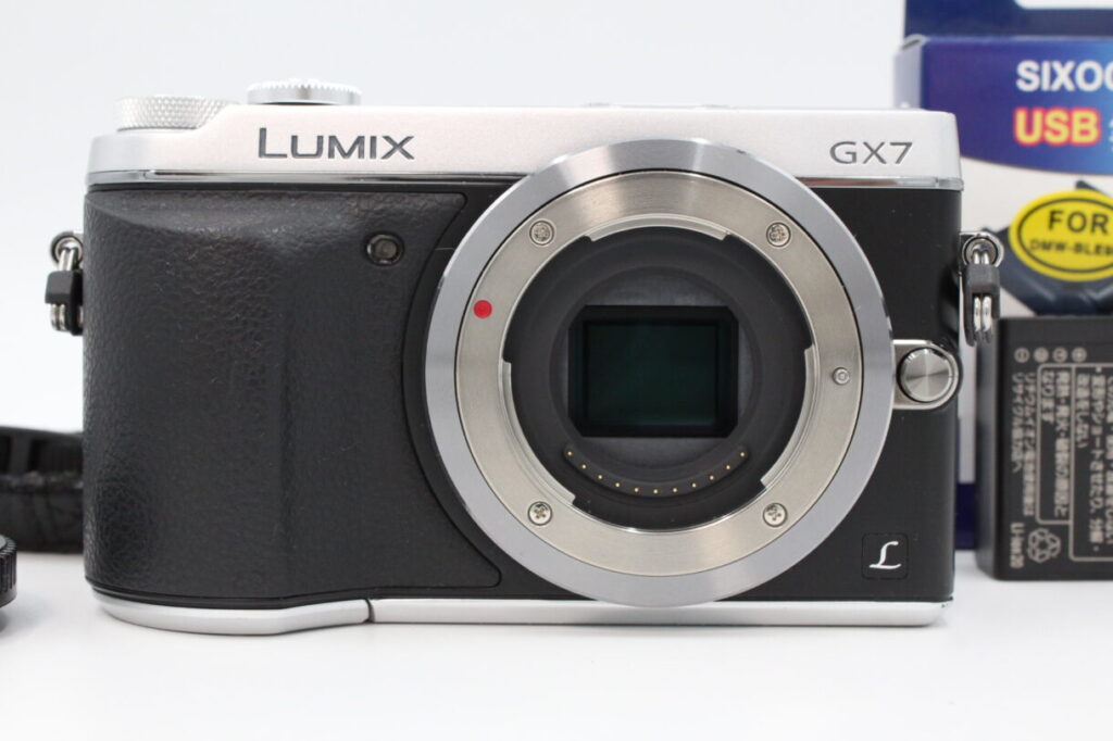 【並品】PANASONIC パナソニック ミラーレス一眼カメラ ルミックス GX7 ボディ シルバー DMC-GX7-S #LE2024778 ...